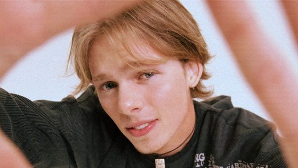 Rising pop star Cody Jon is 'dirty dancing' with Charley on new track ...