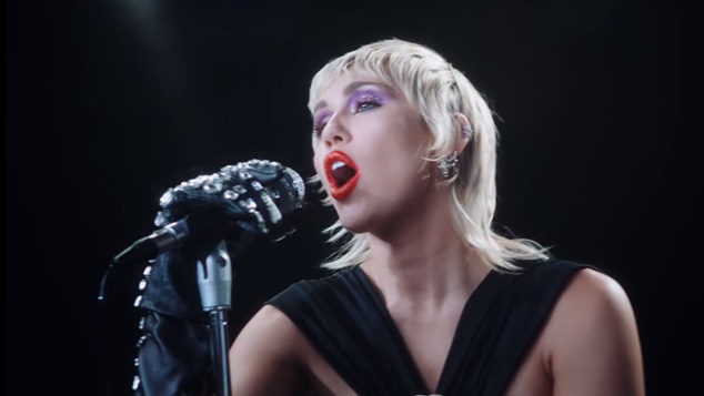 Miley Cyrus channels the 1980's with 'Midnight Sky'