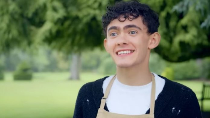 Joe Locke shows off his baking skills