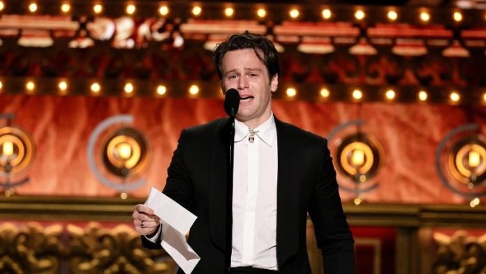 Jonathan Groff delivers emotional speech at the Tony Awards