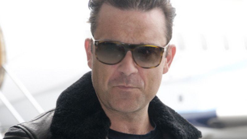 Robbie Williams takes on a different look for biopic - OUTinPerth