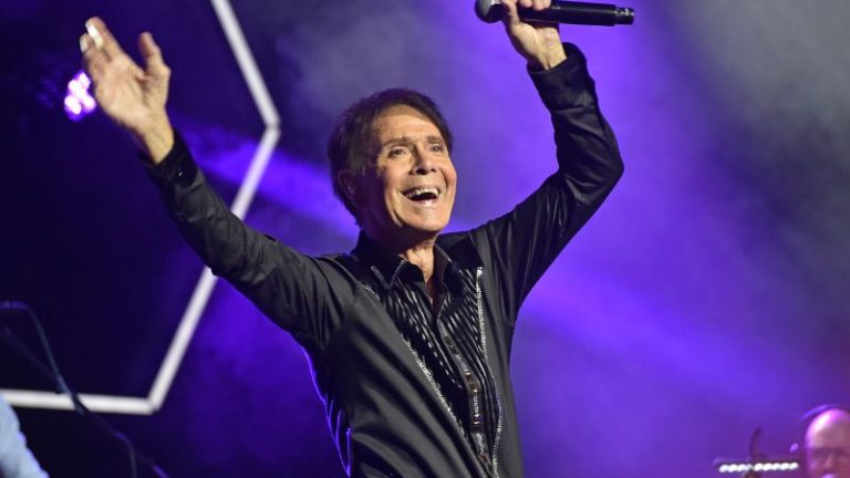 Cliff Richard announces a second Perth show - OUTinPerth