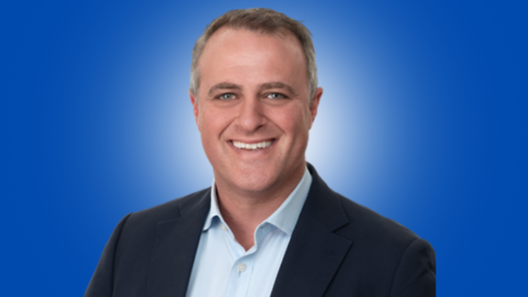 Tim Wilson wins the seat of Goldstein returning him to parliament