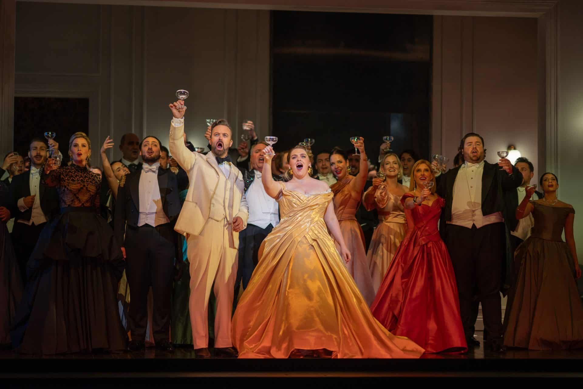 Review | 'La Traviata' is filled with romance and heartbreak